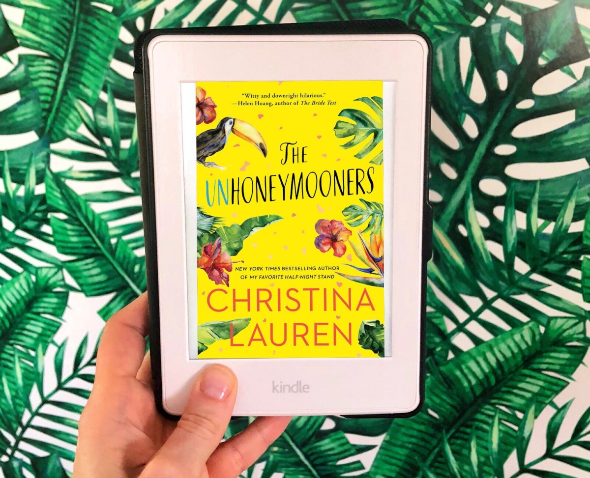 Book Review: The Unhoneymooners by Christina Lauren – Saturday Nite Reader